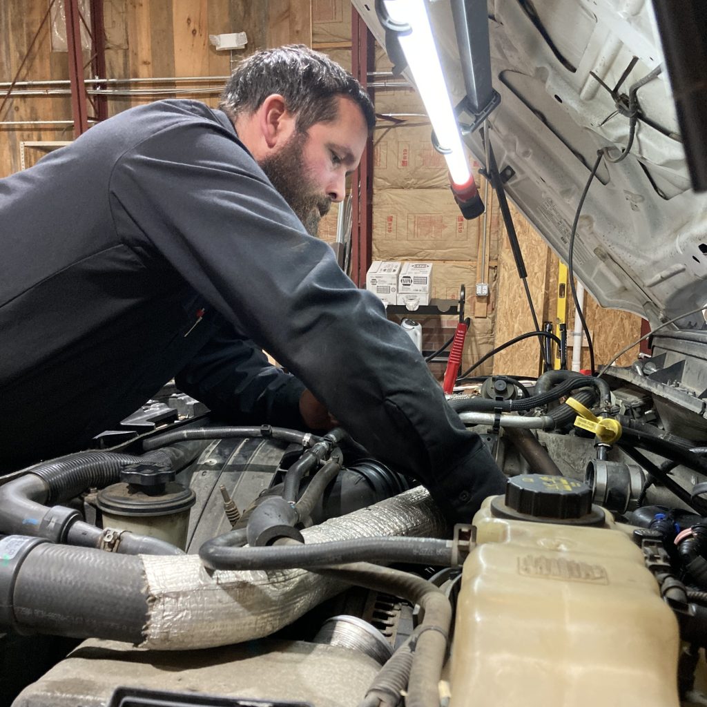 Dark Horse Diesel – A Mom and Pop Diesel Repair Shop